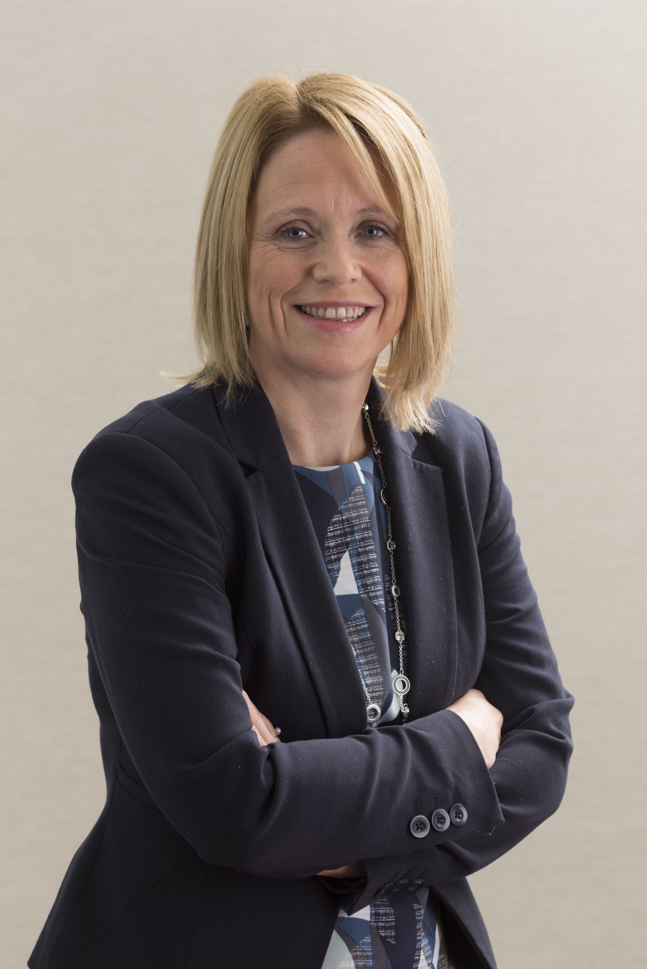 Welcoming new WUN Board Member-Louise Parry. - Womens Utilities Network